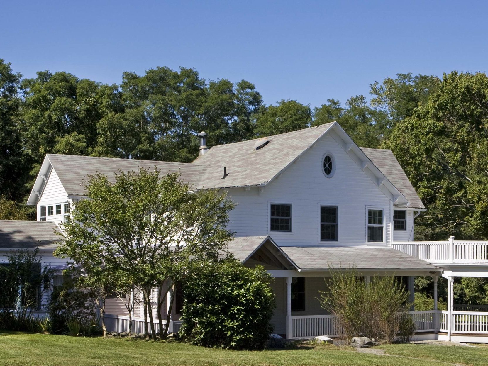 2,000 Sq Ft Home w/Pool House - Maltz Auctions